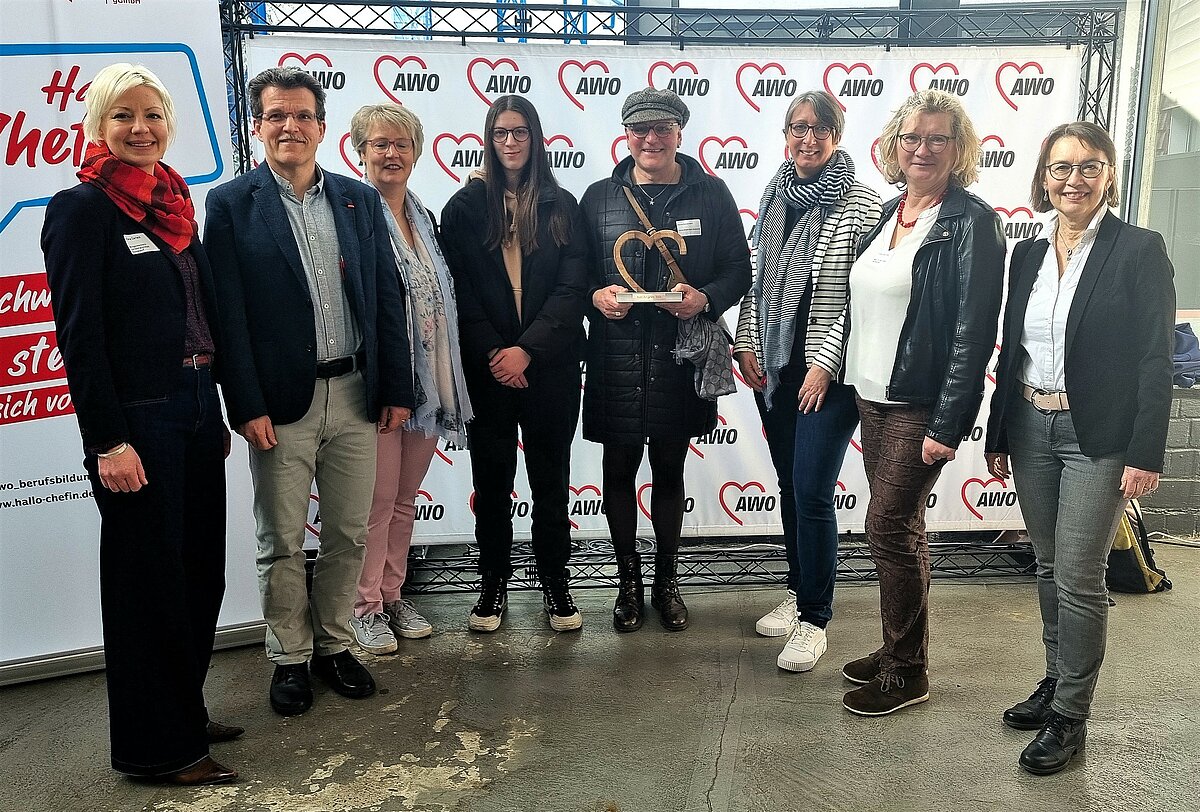 Vorbildliche Betriebe: AWO Berufsbildungszentrum verleiht ...